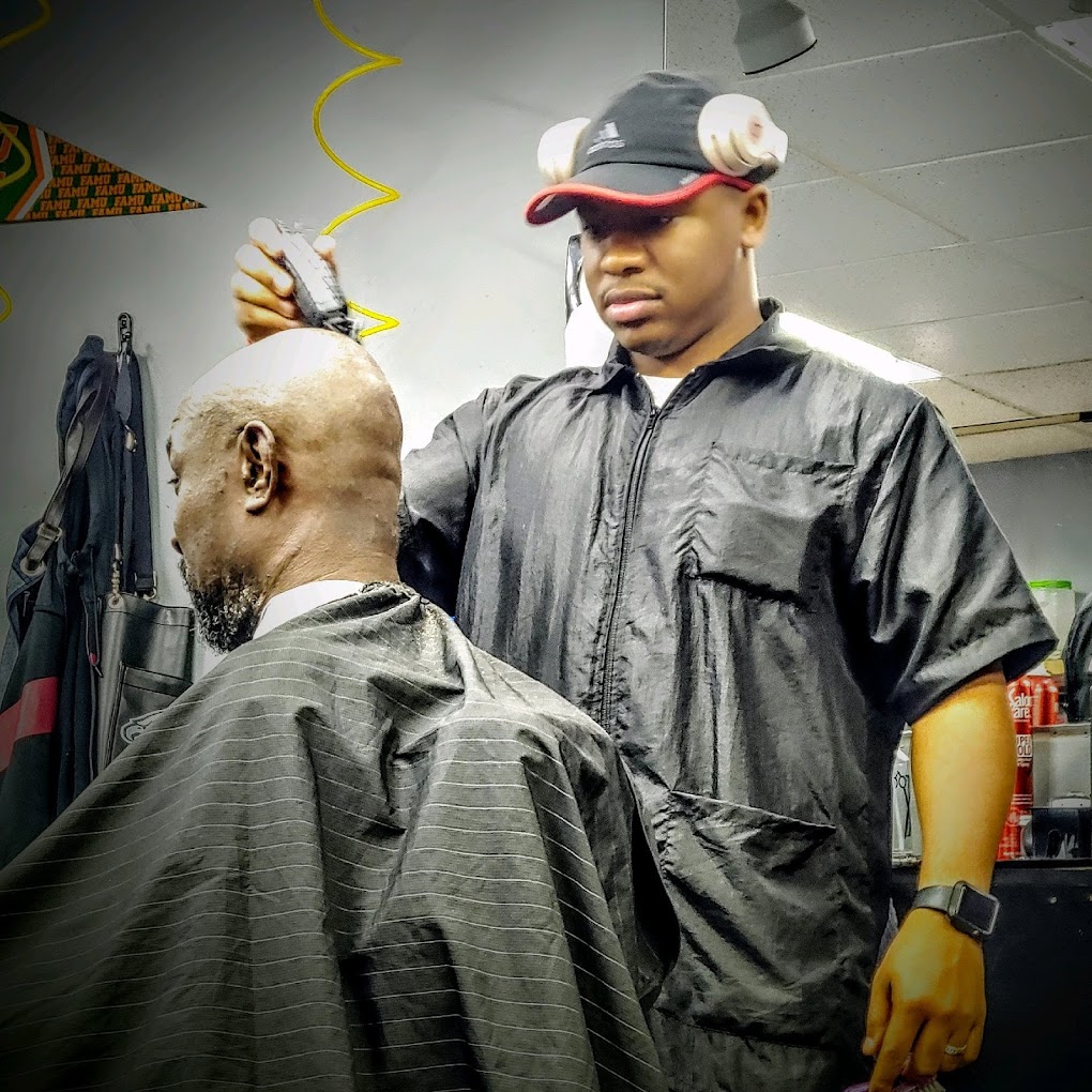 Fade Professional Barbershop: Contact and Review | Local Barber Shops